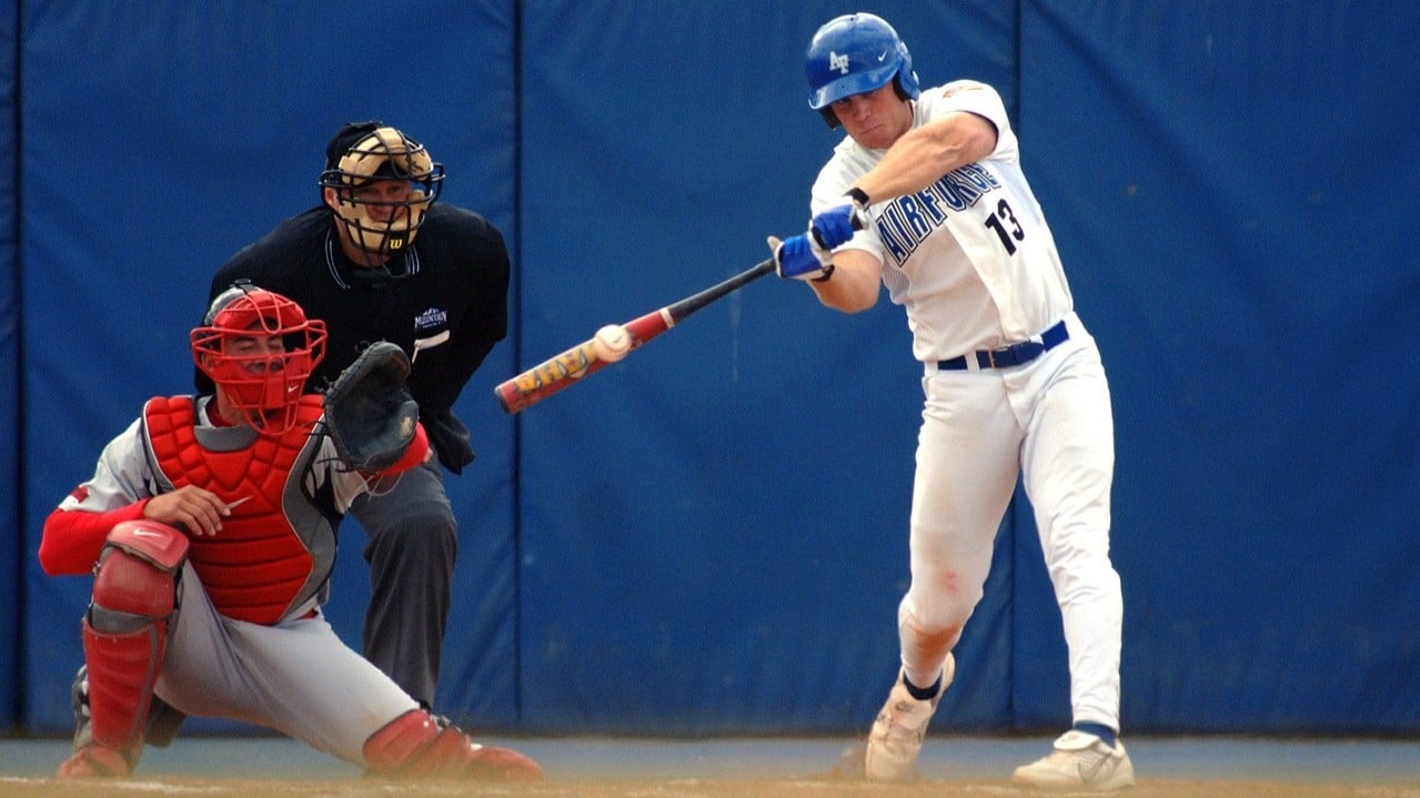 Misconception - It's Impossible to See the Bat Hit the Ball – MaxBP